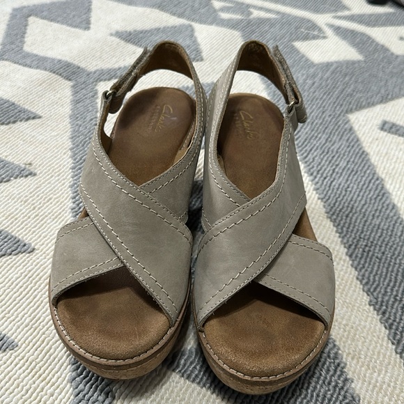 Clarks | Shoes | Clarks Suede Sandals Size 6 | Poshmark